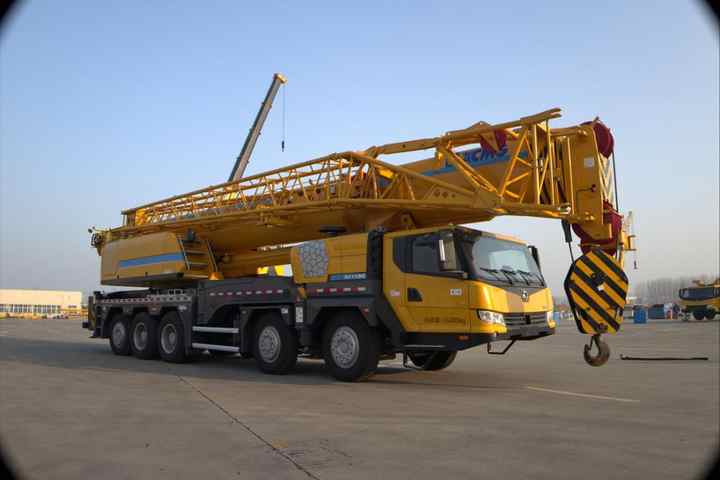 XCT130 truck crane from China manufacturer - XCMG